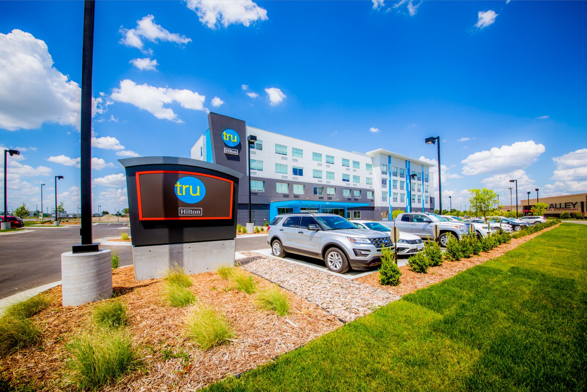 HCW Development | Tru by Hilton - Wichita Northeast