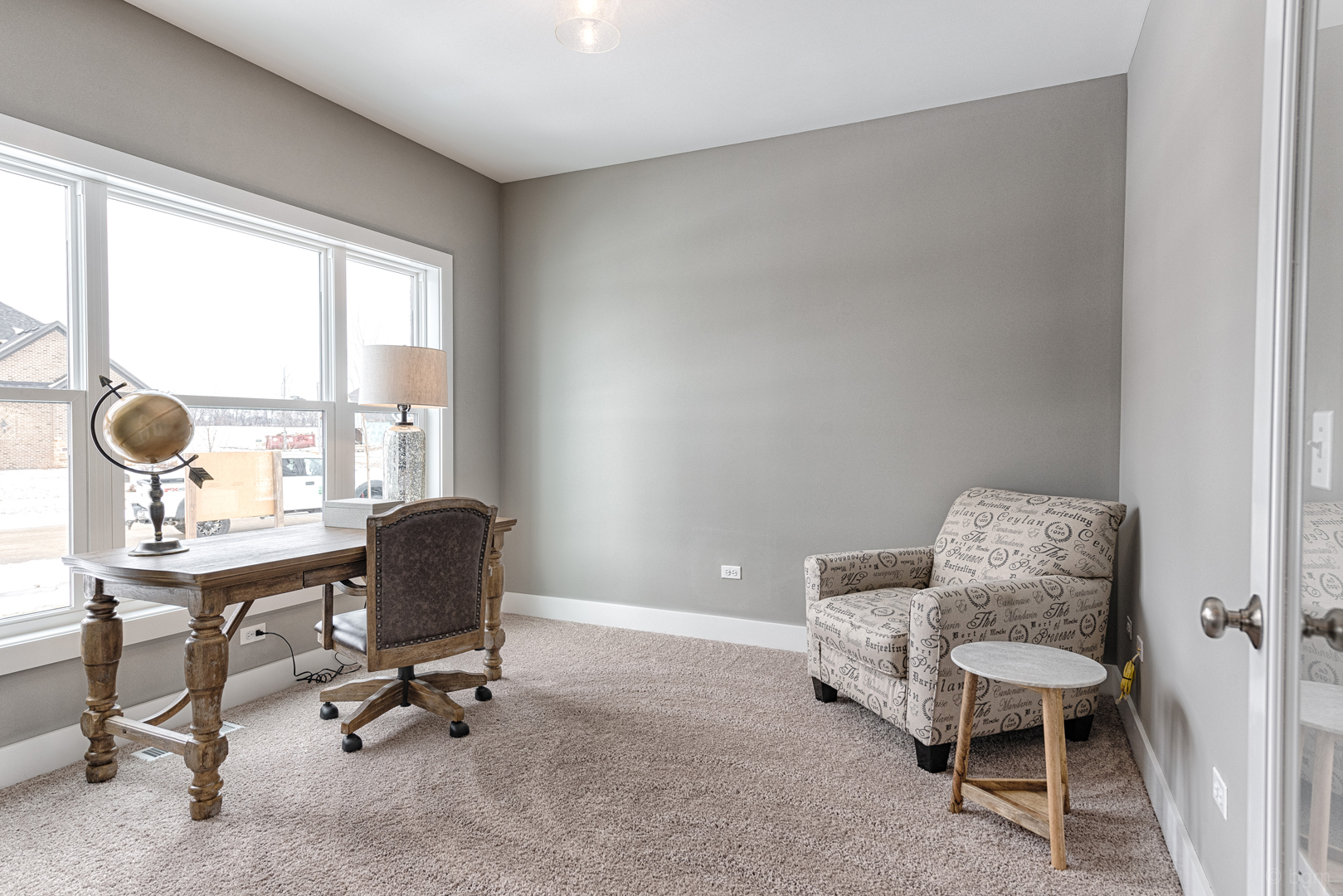 Photo Gallery | DJK Custom Homes | Office/Den Space