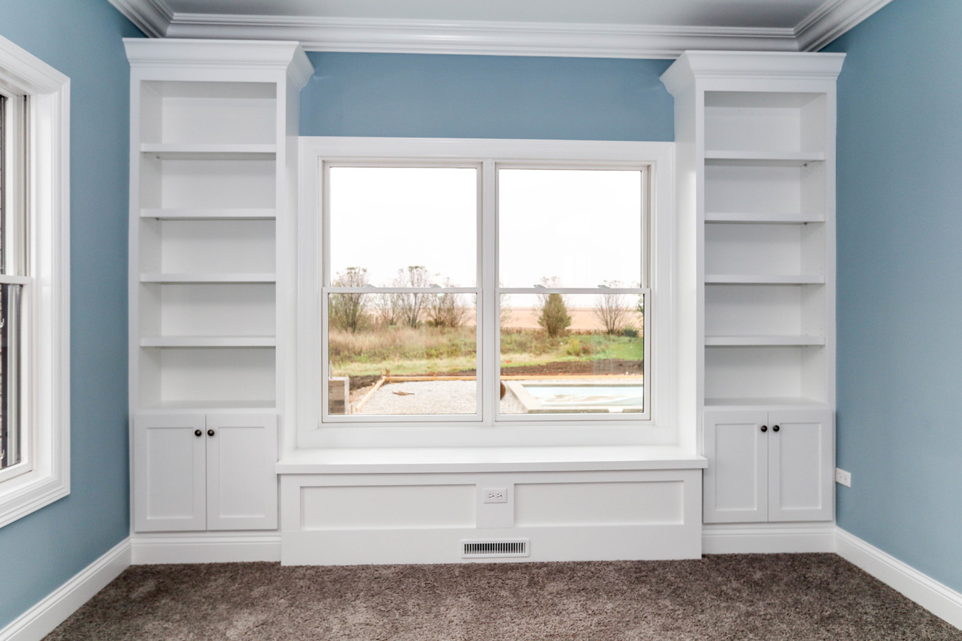 Photo Gallery | DJK Custom Homes | Office/Den Space