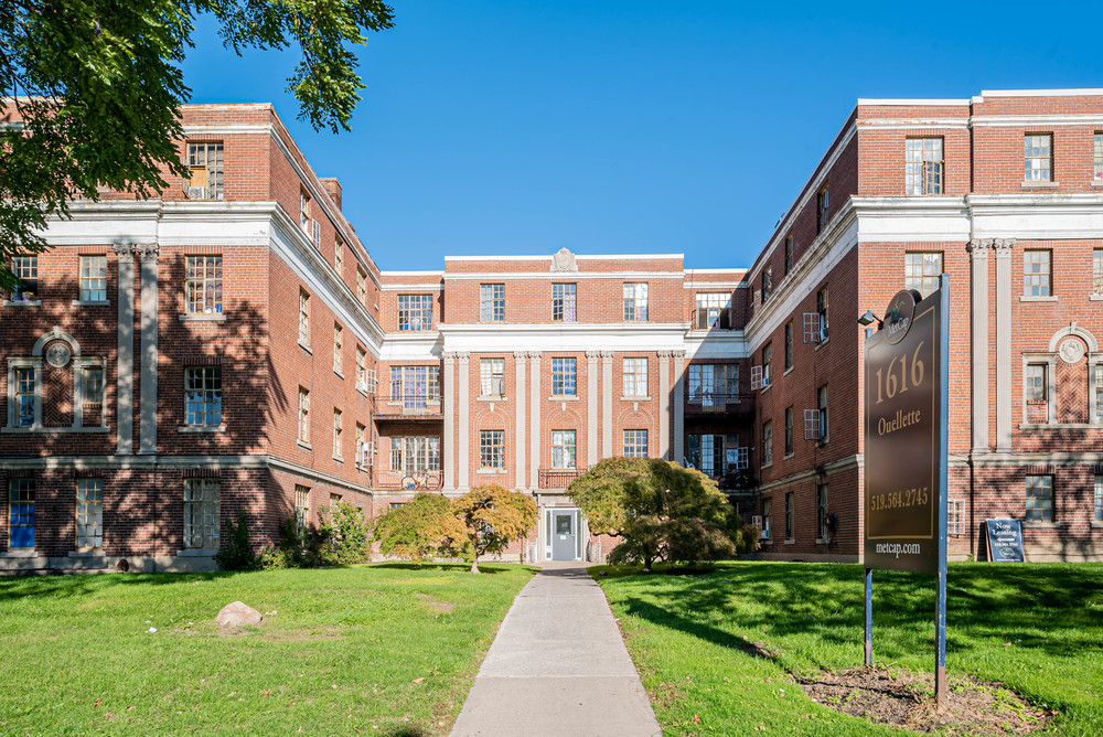 Jonathan Hittner - Professionals - Avison Young Global