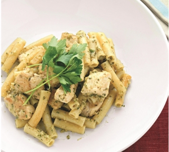 Bodybuilding Pesto Chicken Pasta recipe.