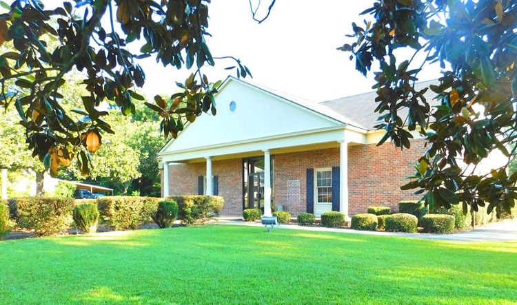 Corner Commercial Building Located in Pavo, Georgia