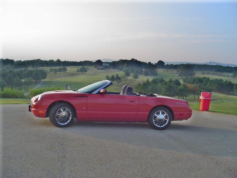 2003 Ford Thunderbird 007 Edition
