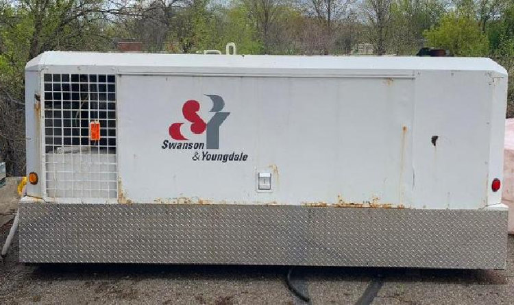 1998 International 4700 4X2, Ingersoll Rand Air Compressor, Generac ...