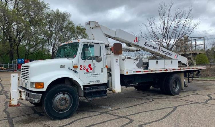 1998 International 4700 4X2, Ingersoll Rand Air Compressor, Generac ...