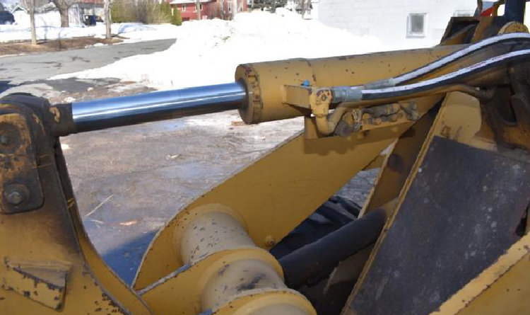 TCM 820-2 Articulating Loader