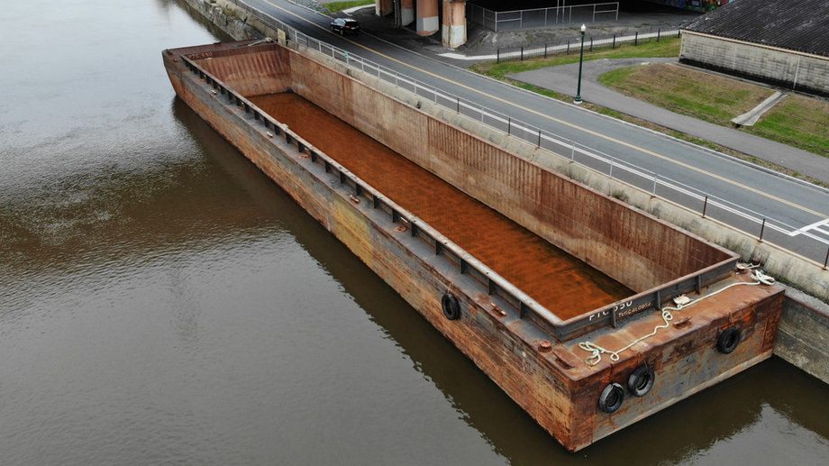 Hopper Barge Vessel PTC-550 (Build Year 2005)