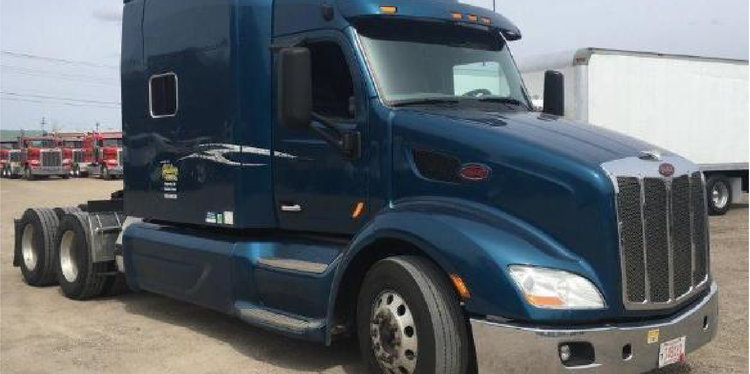 2014 Peterbilt 579 Semi