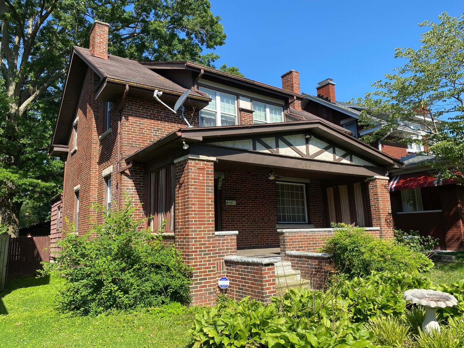 3 Bedroom Brick & Cedar Shake Home