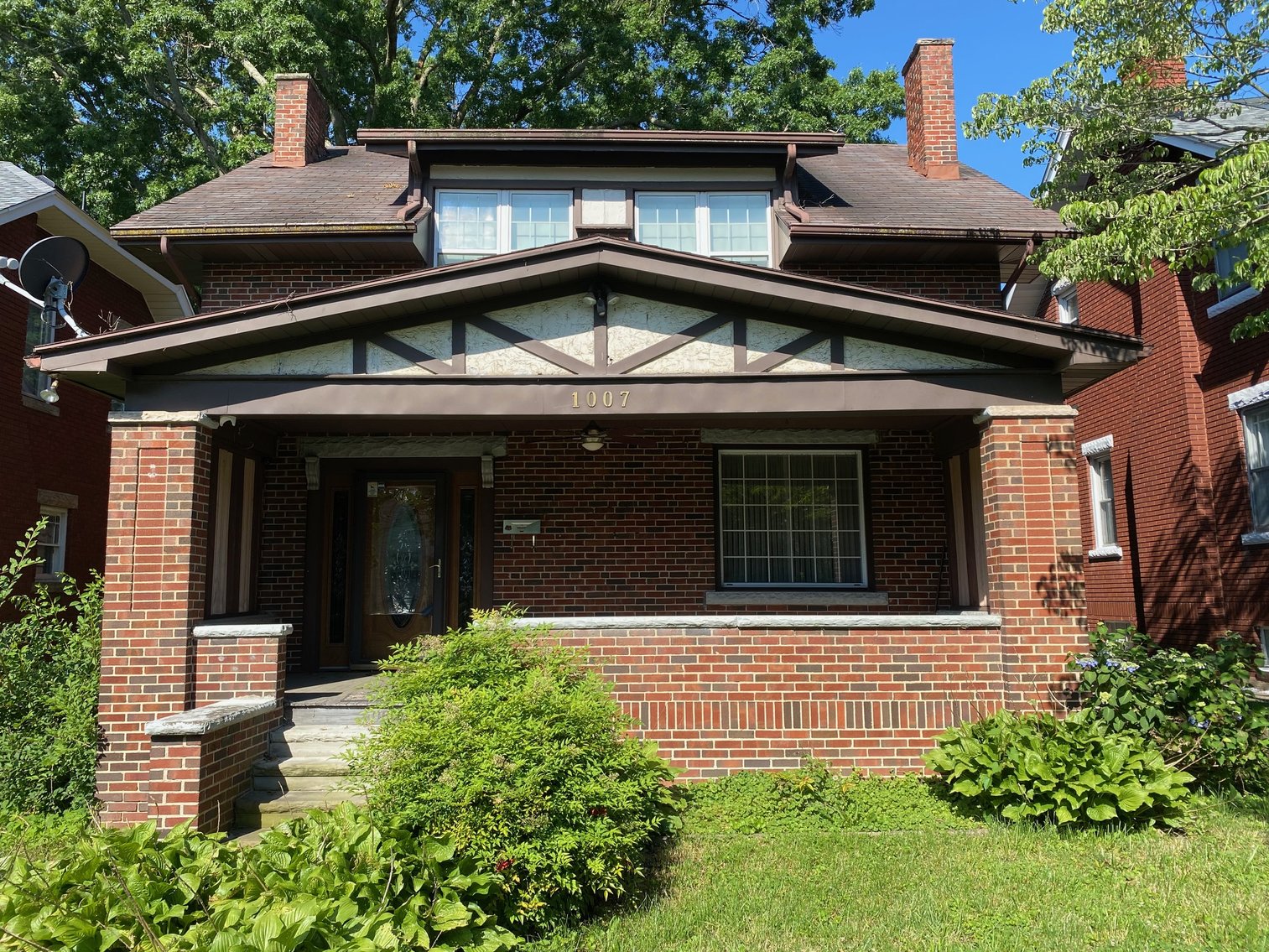 3 Bedroom Brick & Cedar Shake Home
