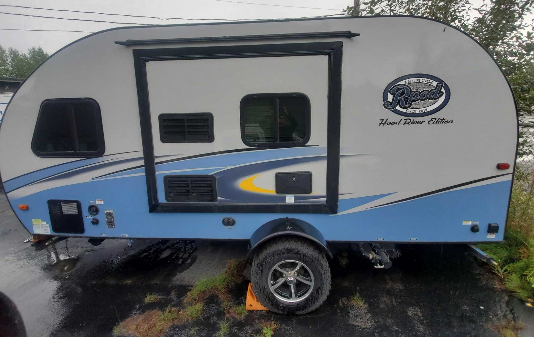 2019 R-Pod Flash Auction | Alaska Premier Auctions and Appraisals LLC