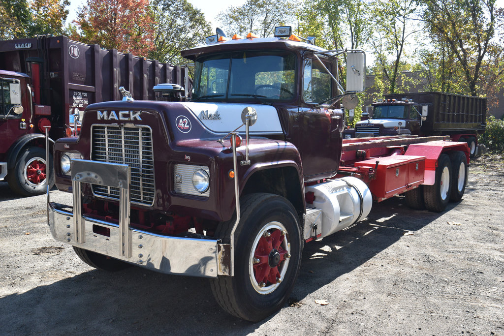 Mack Roll Off Trucks & Compaction Units