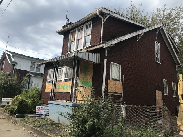 3 Bedroom Project Home Sold to the Highest Bidder