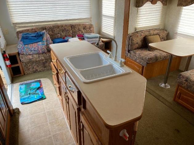 2004 Keystone Sprinter 5th Wheel Camper