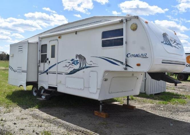 2002 Keystone Cougar 286 5th Wheel Camper