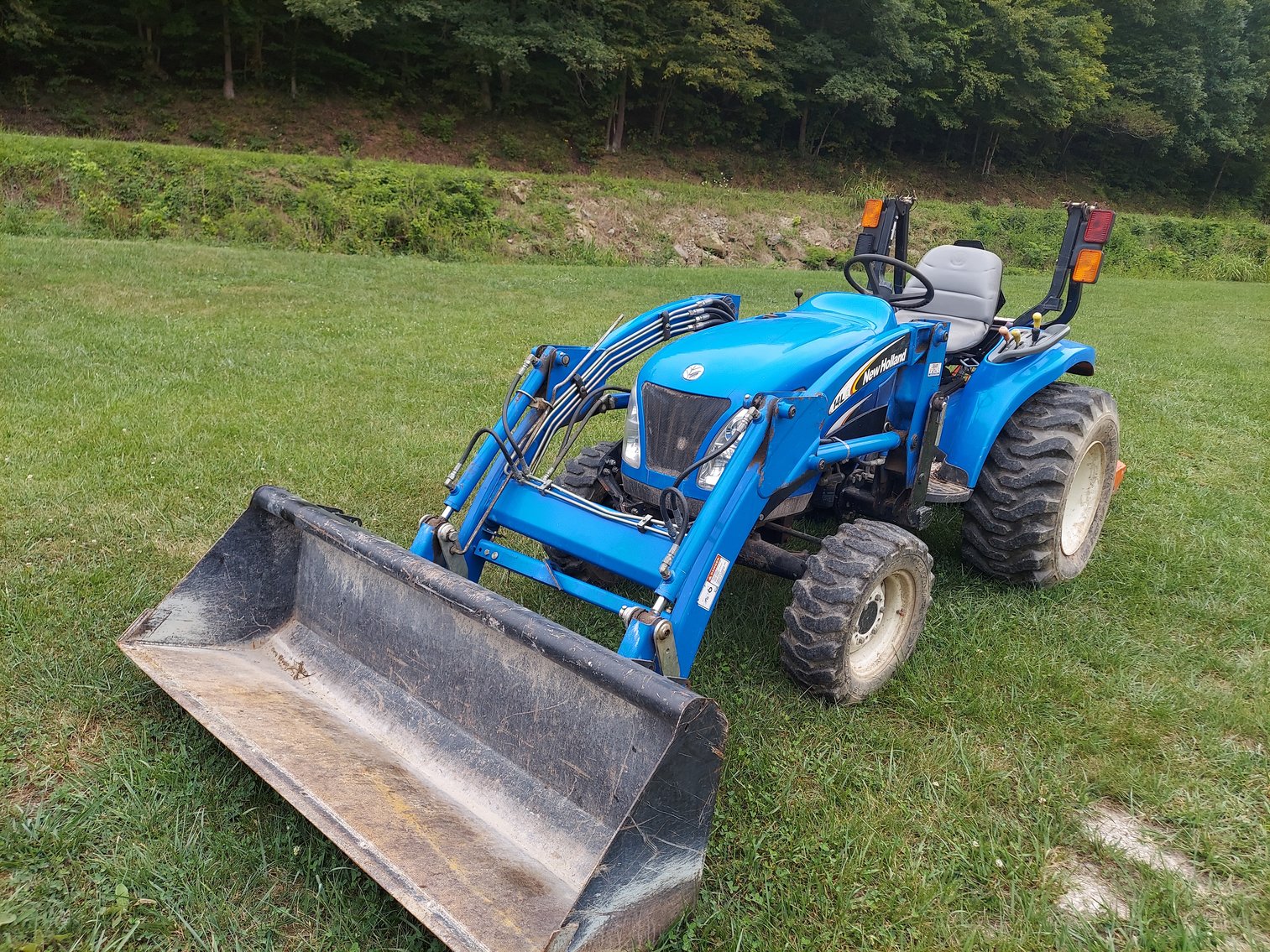 Saint Albans, WV – Online Equipment Auction! JD 650 JLT Dozer, JD 790 ...