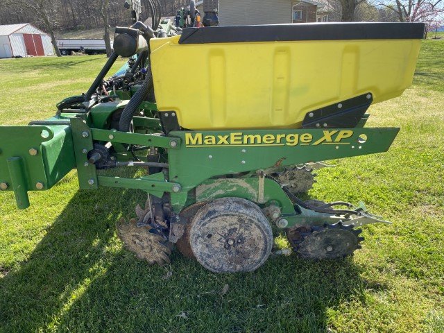 2014 John Deere 1720 Stack Fold Planter