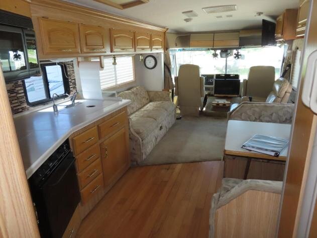 2000 Pace Arrow Vision 36' Motorhome & 2011 Open Range Roamer