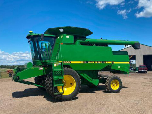 1994 John Deere 9500 Combine, Flex Head, (2) Pickup Heads, Header Trailer
