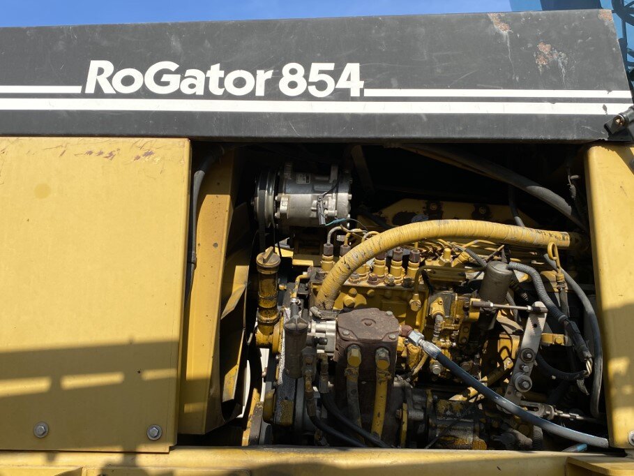 RoGator 854 Self Propelled Sprayer