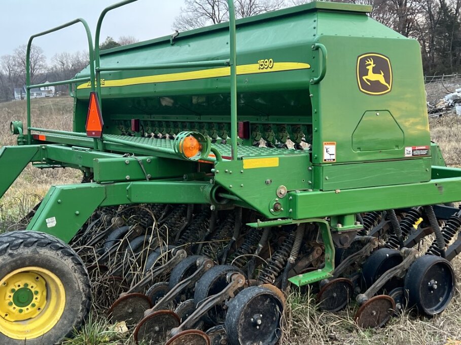 John Deere 1590 Grain Drill