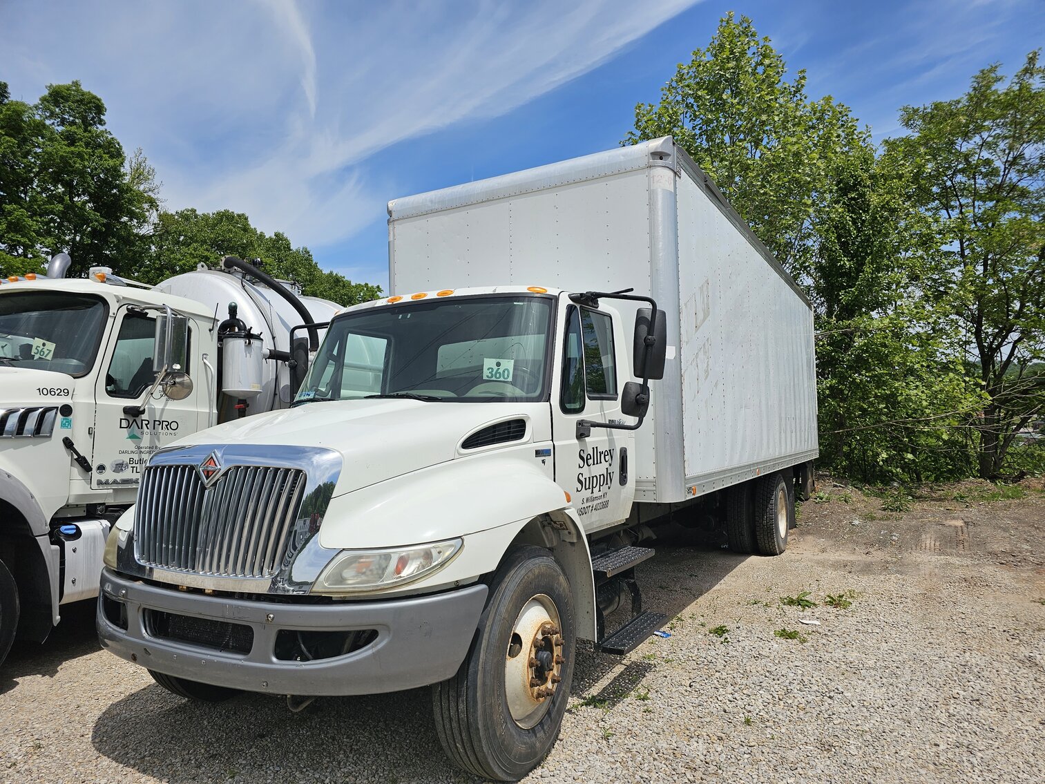 St Albans, WV – ’13 International Box Truck, ’01 Chevy 1500, Lowe Boat ...