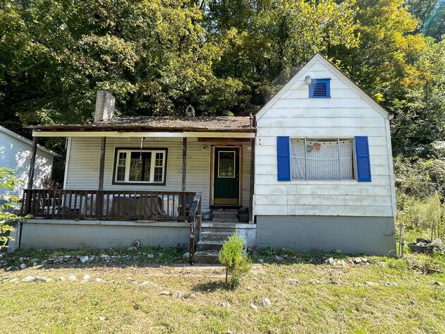 SOLD - 3 Bedroom Project Home Selling to the Highest Bidder