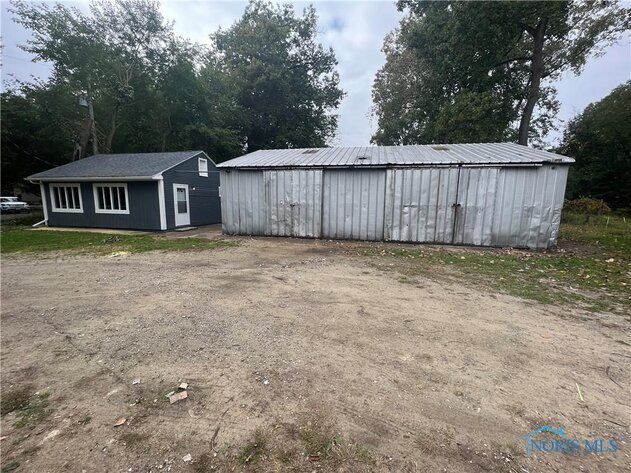 MINIMUM BID AUCTION $69,000! 5561 Talmadge Rd