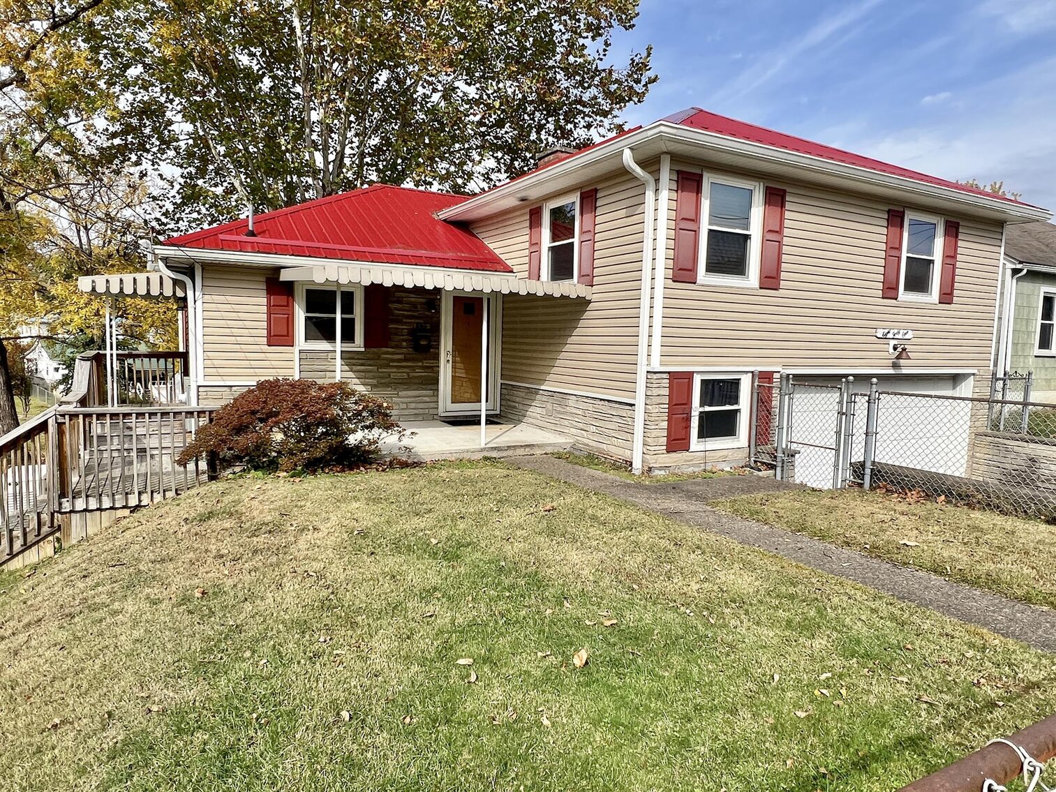 SOLD $121,000 - Updated 3 Bedroom Tri-Level Home