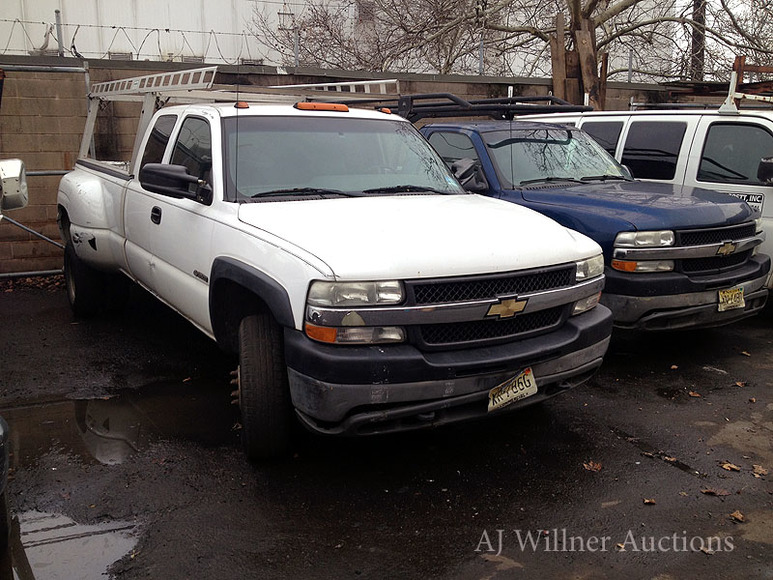 2001 Chevrolet 3500 HD Dually Pickup Truck