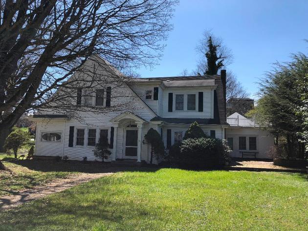 Beautiful Traditional Home on Large Lot