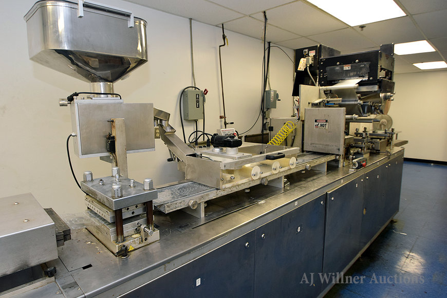 Blispack Blister Model 244EBSTD/Lo3 Blister Packaging Machines