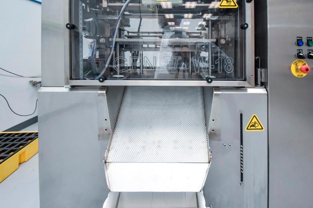 **SOLD** MJK0621 Fast Pack Winpak W-18 Pouching Machine With Tooling ...