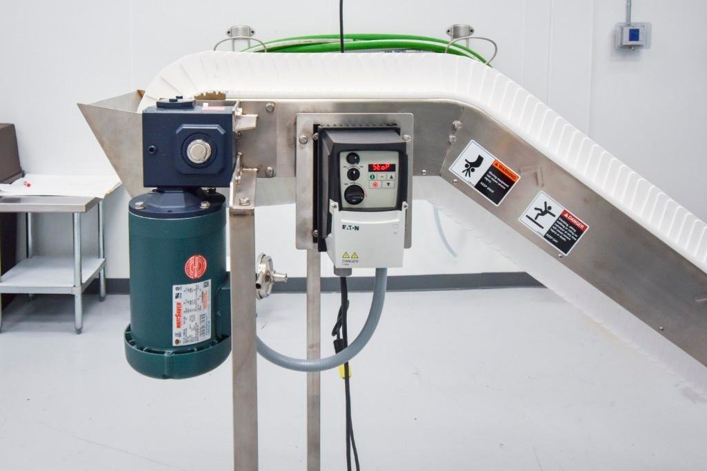 **SOLD** MJK0621 Fast Pack Winpak W-18 Pouching Machine With Tooling ...