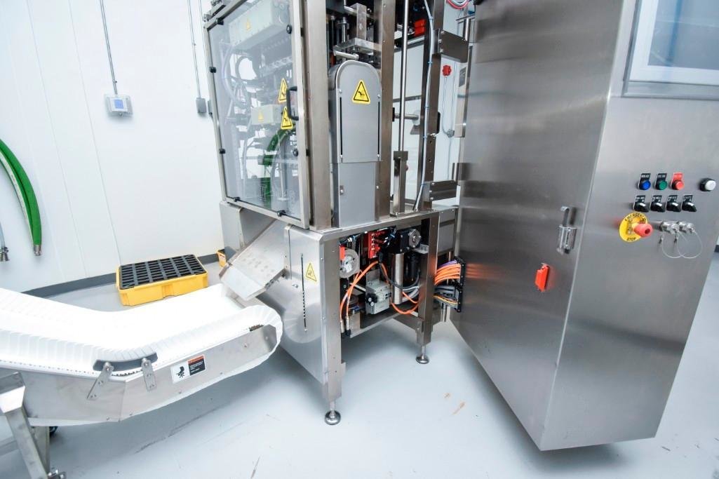 **SOLD** MJK0621 Fast Pack Winpak W-18 Pouching Machine With Tooling ...