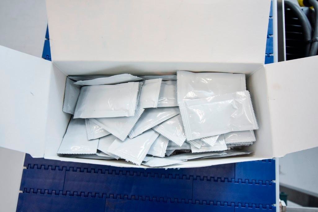 **SOLD** MJK0621 Fast Pack Winpak W-18 Pouching Machine With Tooling ...