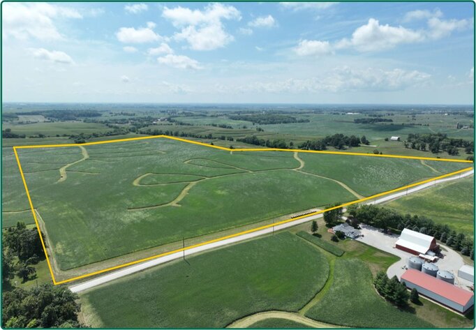 Johnson Co., IA - 105.56 Ac., m/l (010-2679-01)