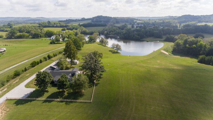 200 Three Forks Bridge Road, Wartrace