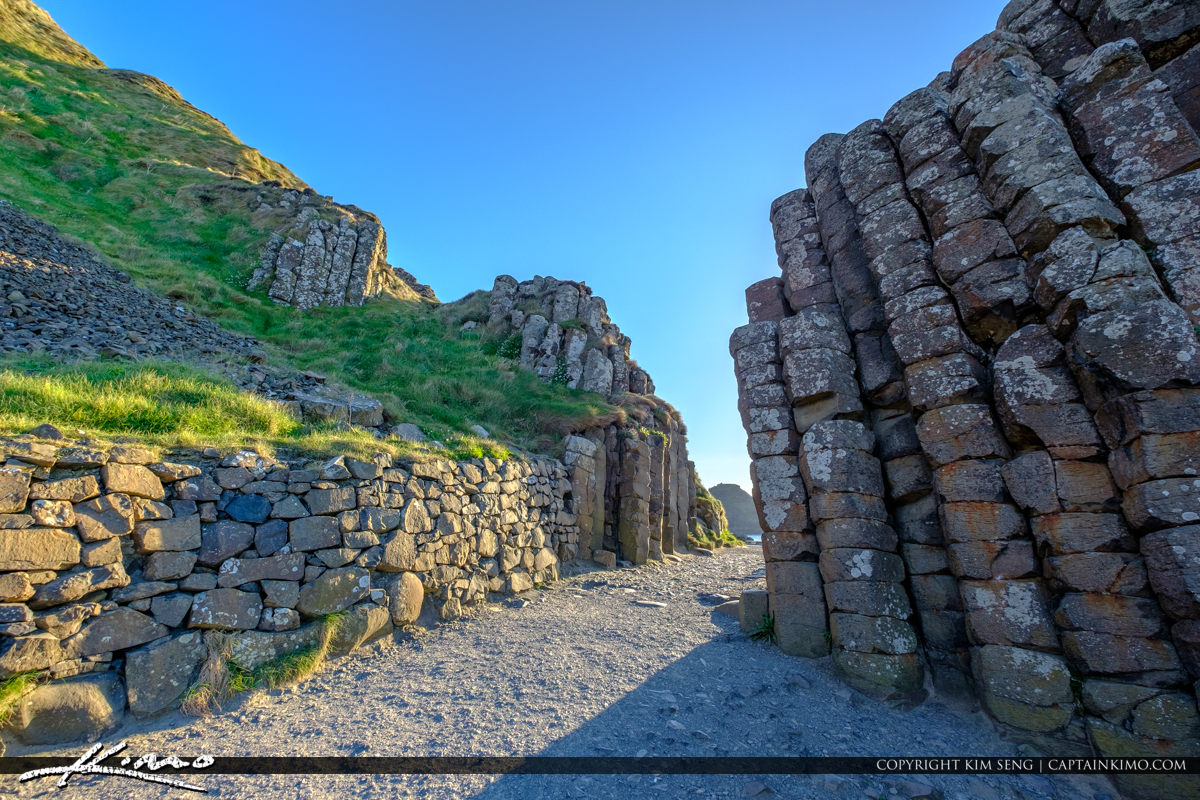 Entrance to Giants Causeway Bushmills Northern Ireland | HDR ...