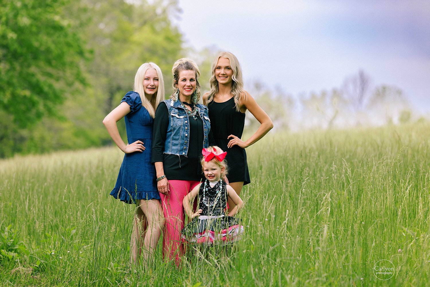 Kaylee Leonard Spring 2024 Family Shoot - Portrait Sessions - Carlyon ...