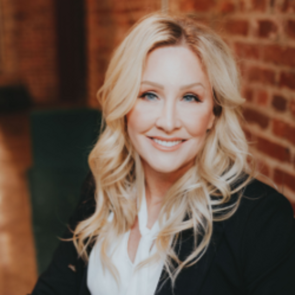 Caroline Lyle | CEO - Driven-Brands.com | Forbes Communications Council