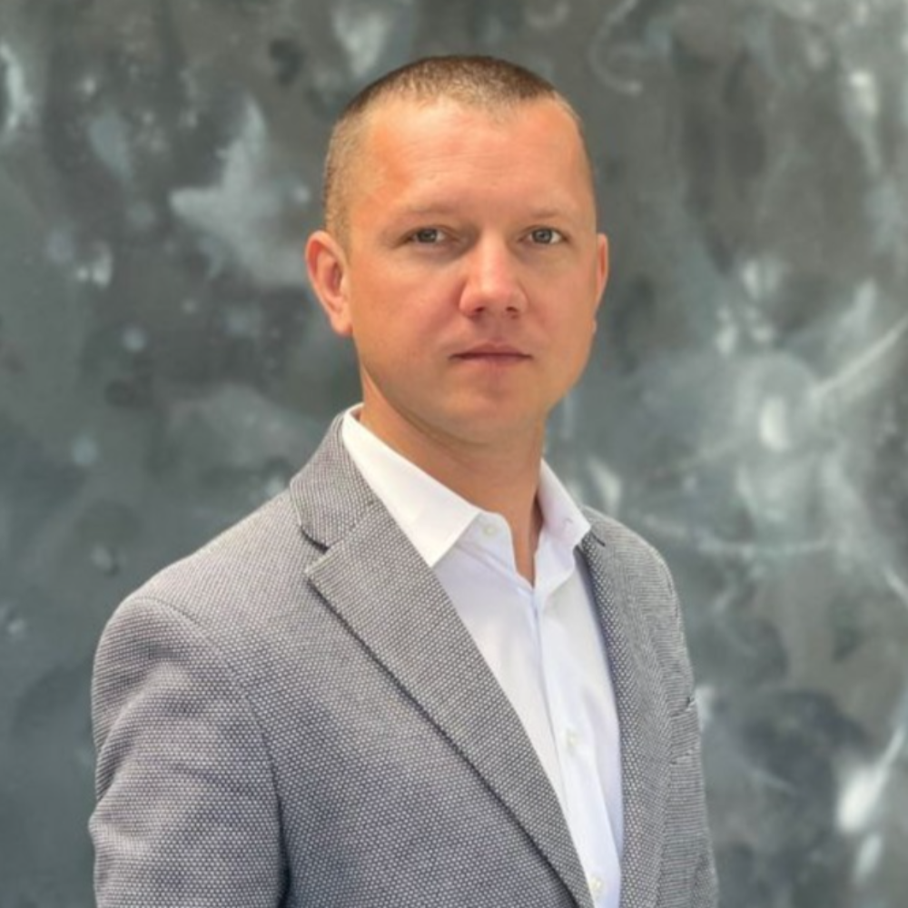 Artiom Anisimov | CEO (Chief Executive Officer) - EOS Data Analytics ...