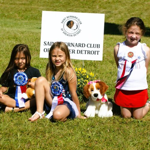 PeeWee Photo Page – American Kennel Club
