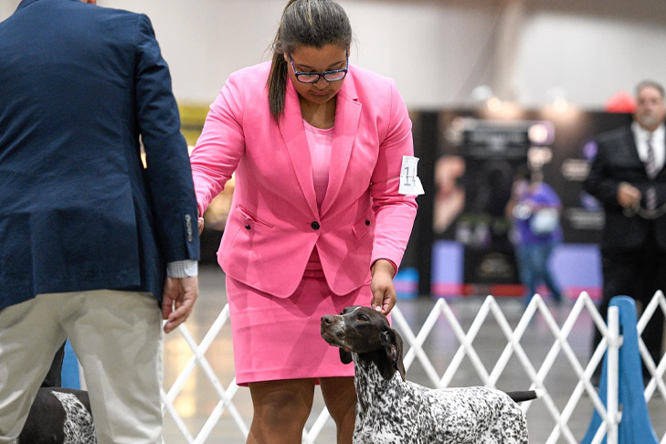 After Losing Vision, Lexie Lainer Still Competes in Dog Sports