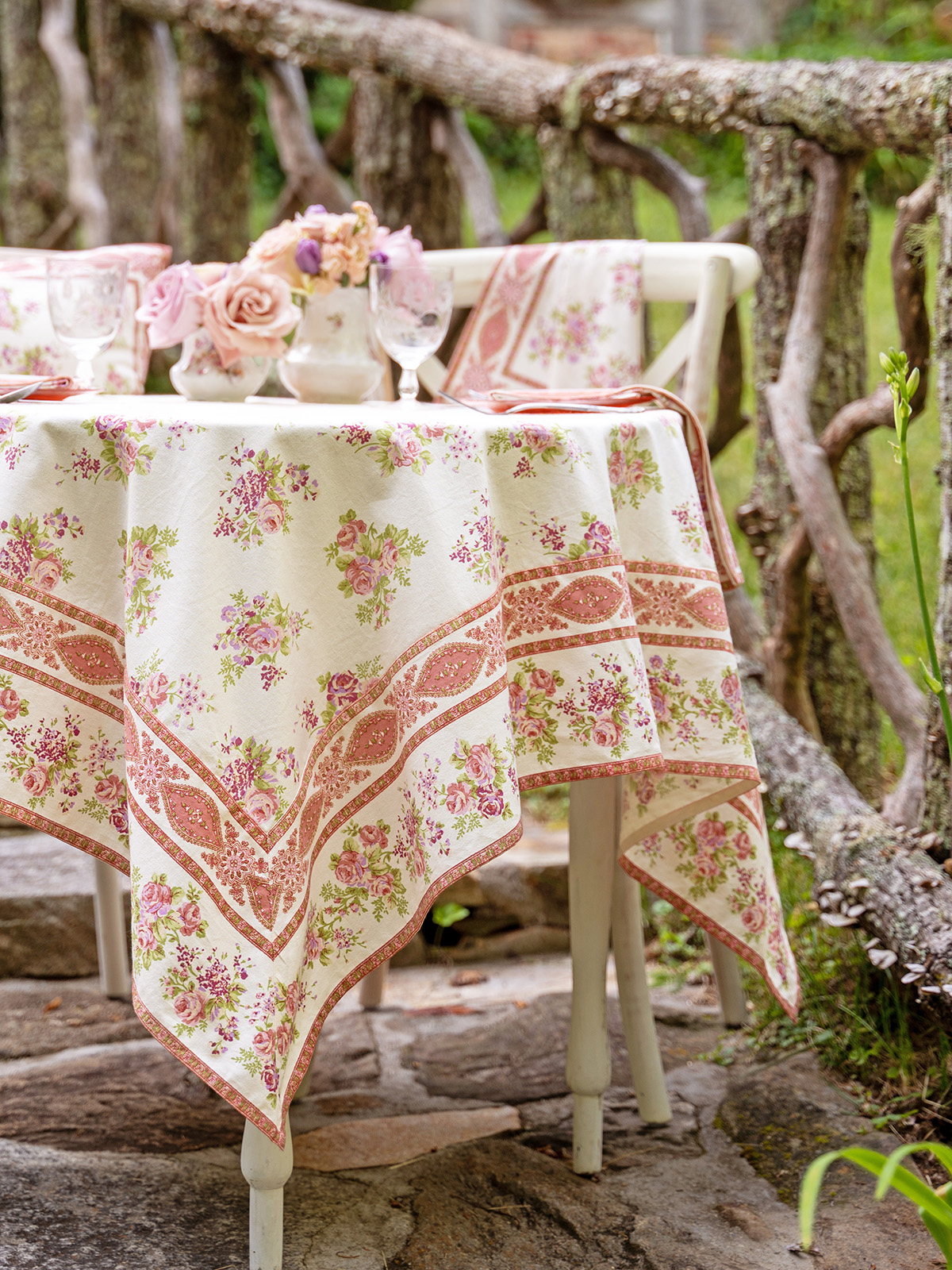 Estella Tablecloth | Kitchen & Table Linens, Tablecloths :Beautiful ...
