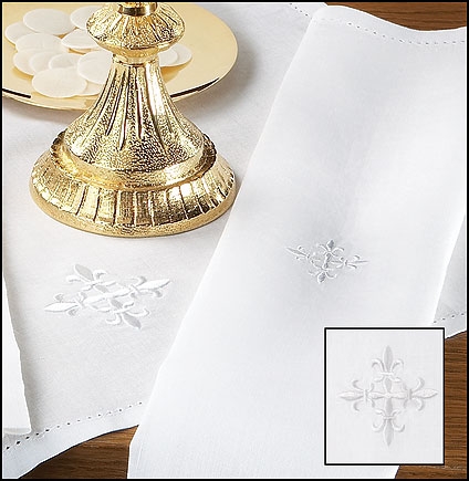 Mass Linens, Altar Cloths, Purificator, Corporal, Pall, Amice | Autom