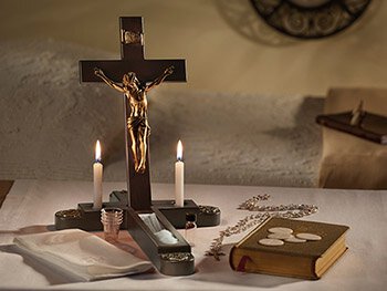 Church Supplies, Clergy Kits, Mass Travel Kits, Pyx, Oil Stock | Autom