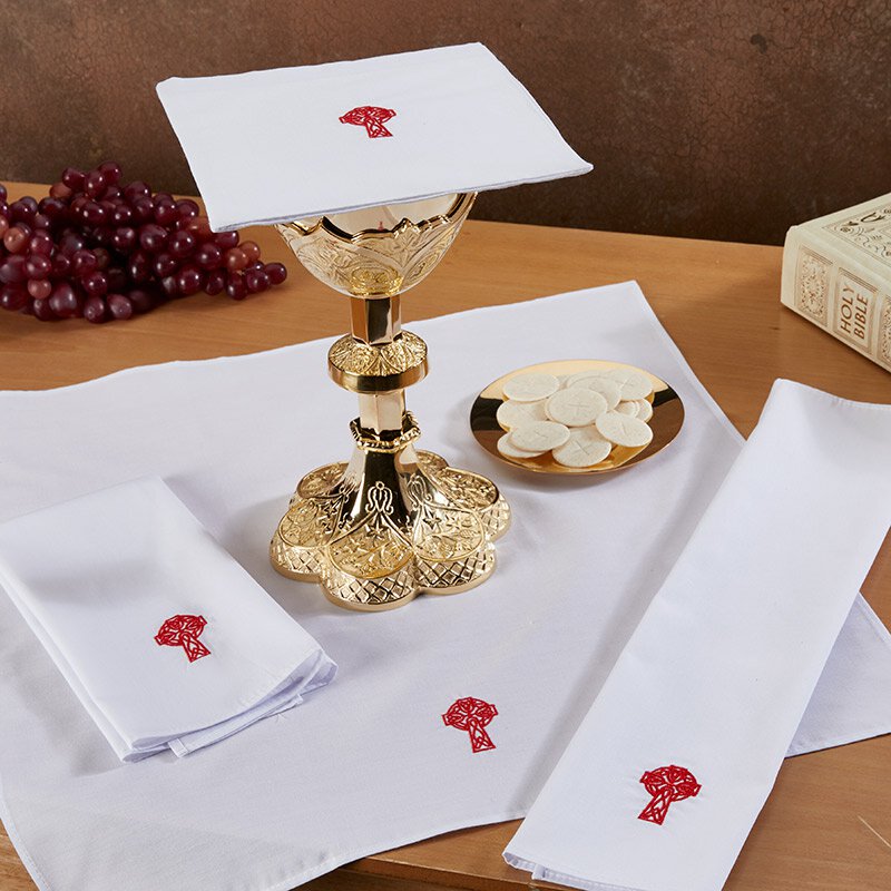 Mass Linens, Altar Cloths, Purificator, Corporal, Pall, Amice | Autom