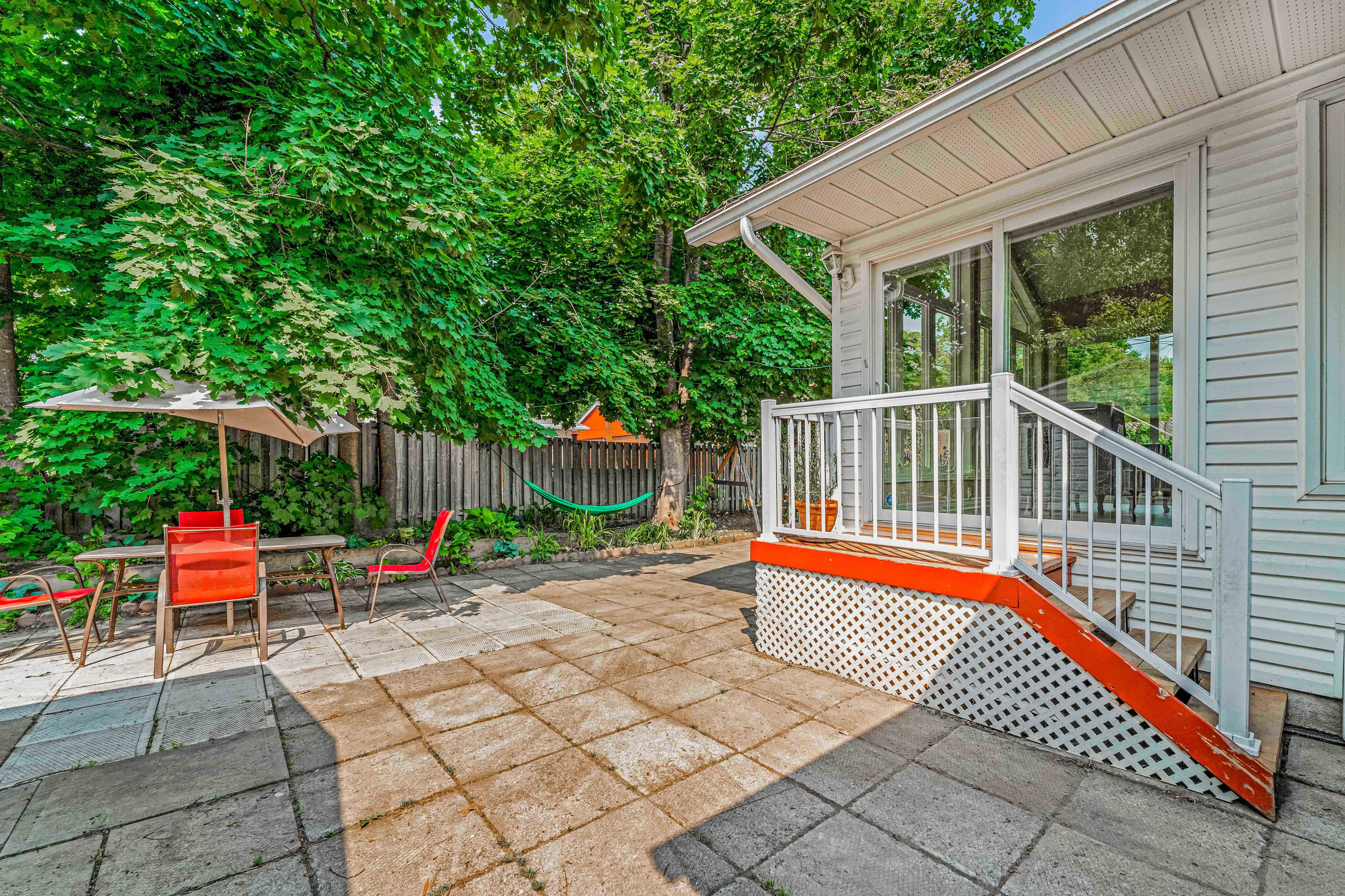 1252 Marygrove Circle Feature Sheet