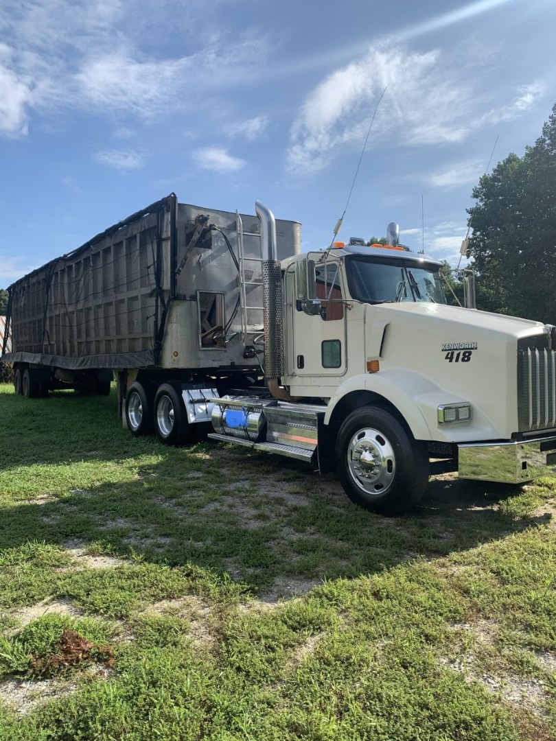 East Pusher ram Trailer